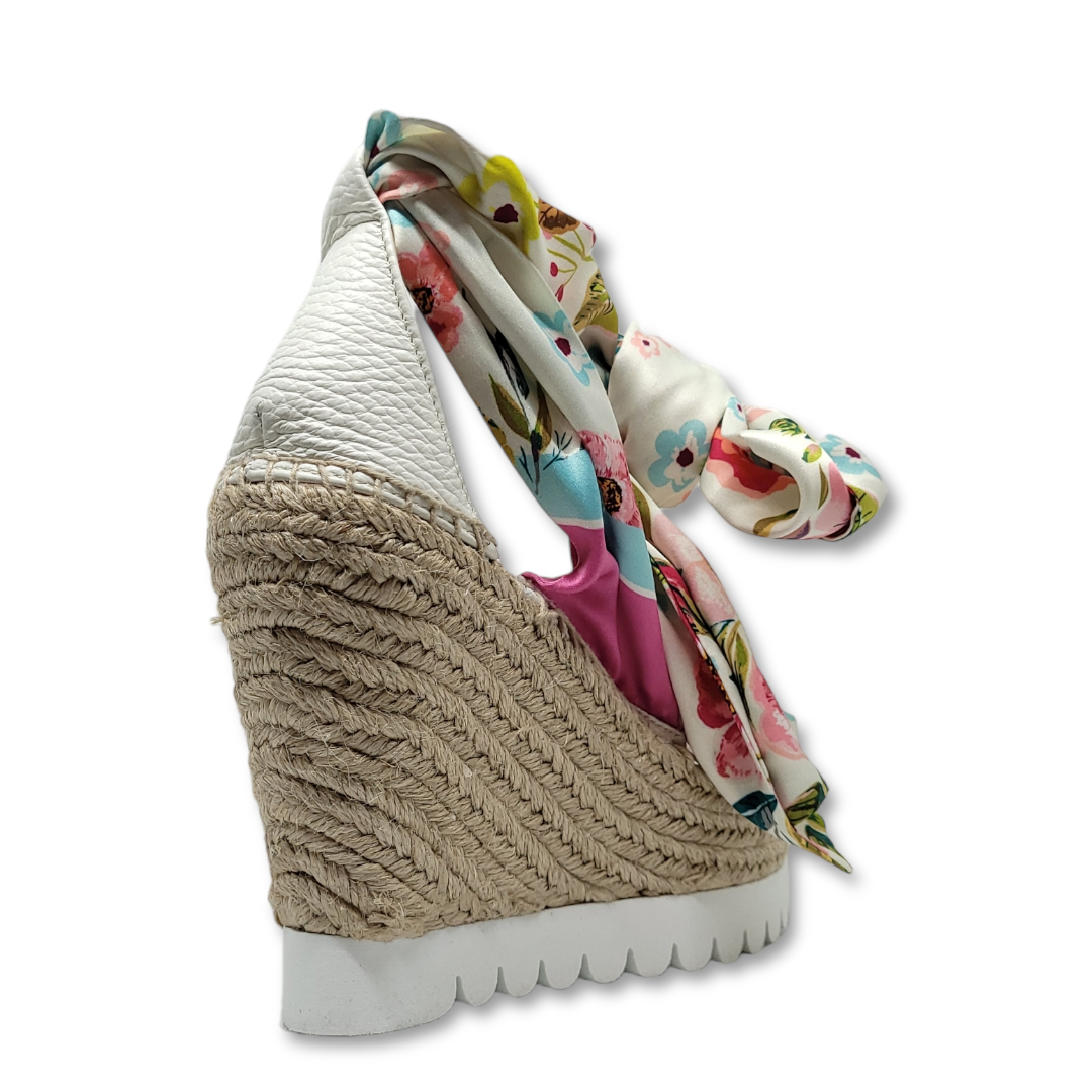 Sandale cu platforma si print floral - distinto.ro